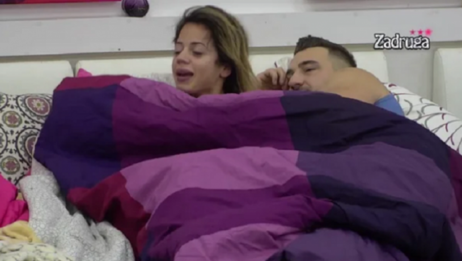 Nije unutra ni 24 sata, a već joj se uvukao u krevet! Zadrugari dočekali jutro polu goli! - Alo.rs