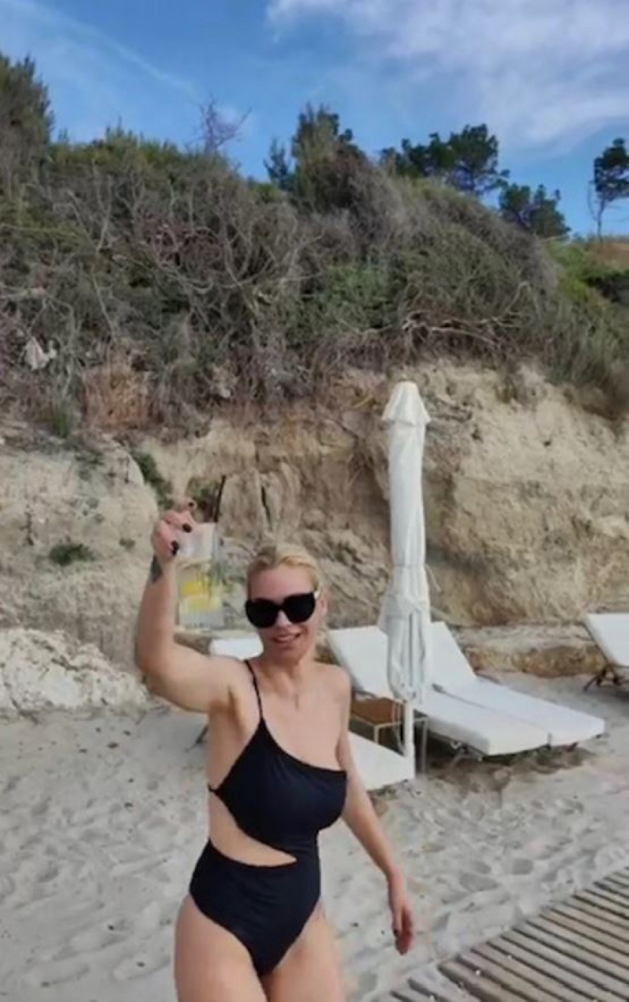 Srpska barbika pokazala izvajanu figuru, komentari se samo nižu! (FOTO) - Alo.rs