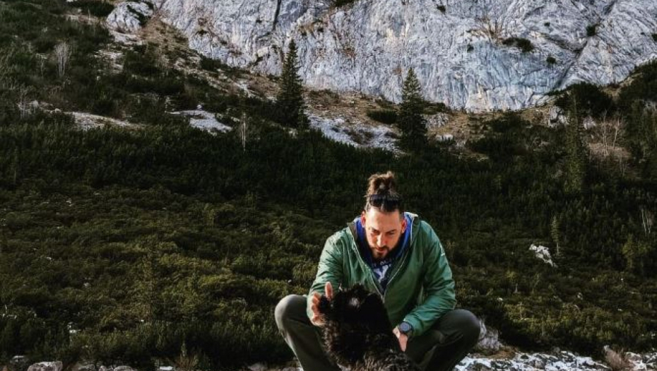 Ovo je prva žena Petra Strugara - Alo.rs