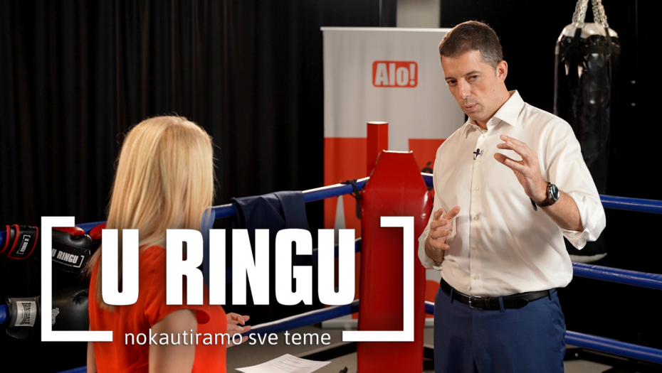 ĐURIĆ OTKRIO KOJI SU MU OMILJENI MIMOVI S NJIM U GLAVNOJ ULOZI Ministar otvorio dušu U RINGU ...