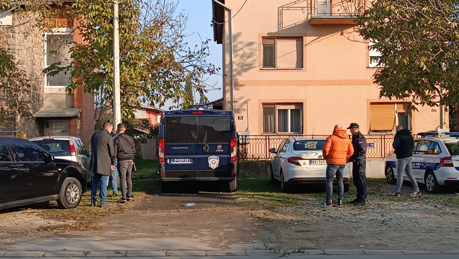 Ana koju je sin ubio pa deo tela bacio u dvorište sahranje u Novom Sadu - Alo.rs