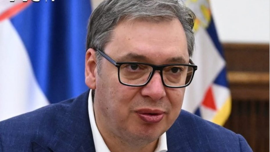 VIŠE TUŽILAŠTVO REAGOVALO NA BOLESNU FOTOGRAFIJU GROBA PREDSEDNIKA VUČIĆA Naložili policiji da ...