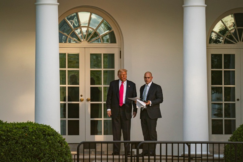 ZOVU GA "BESNI PAS", NJEGOVO IME IZAZIVA STRAH MEĐU REPUBLIKANCIMA Ko ...