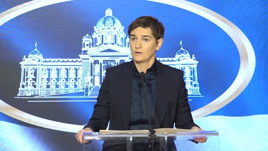 BRNABIĆ ZAKUCALA NASILNE BLOKADERE: U Briselu im je smetala statua na ...