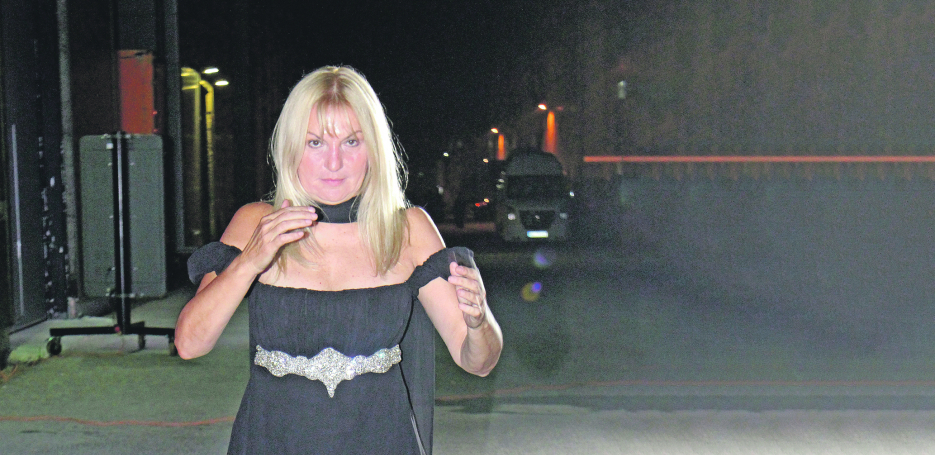 22 GODINE NOSI CRNINU Vesna de Vinča ovog supruga nikada nije prebolela ...